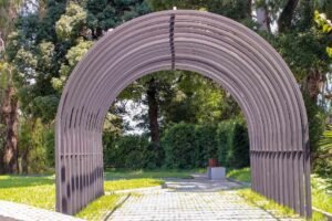 10 Modern & New Entrance Arch Designs to Wow Your Visitors
