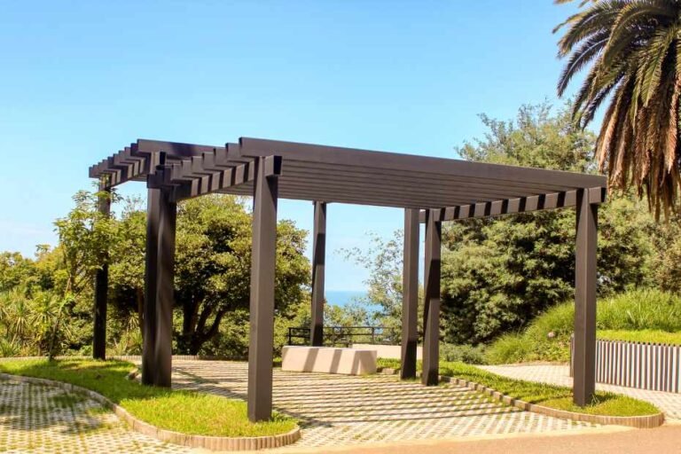 10 Modern & New Entrance Arch Designs to Wow Your Visitors